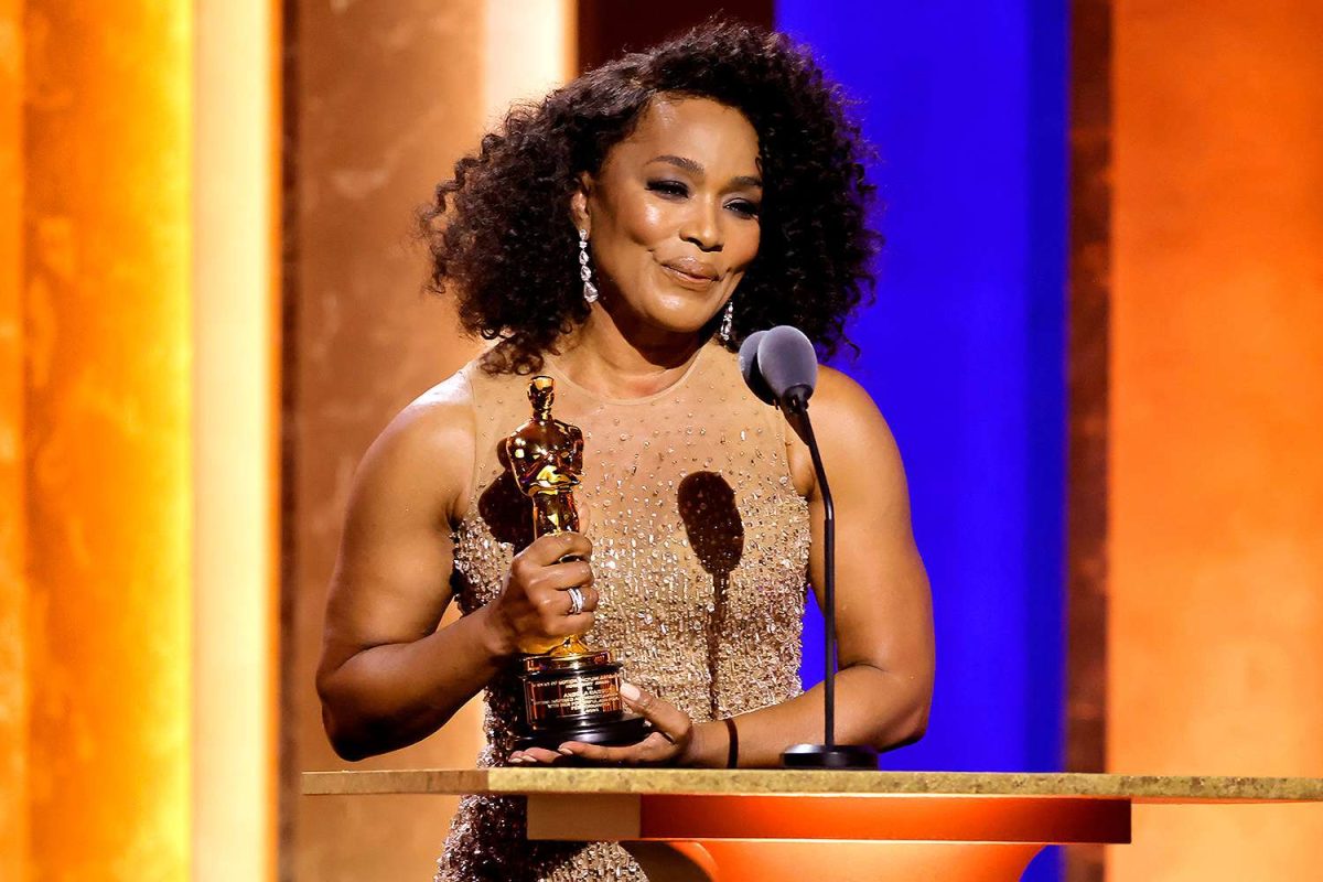 Angela Bassett Net Worth How Much Is She Worth In 2024 Social Media 1792