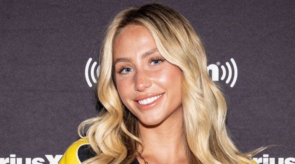 Alix Earle Age: How Old is the Social Media Sensation? - Social Media ...