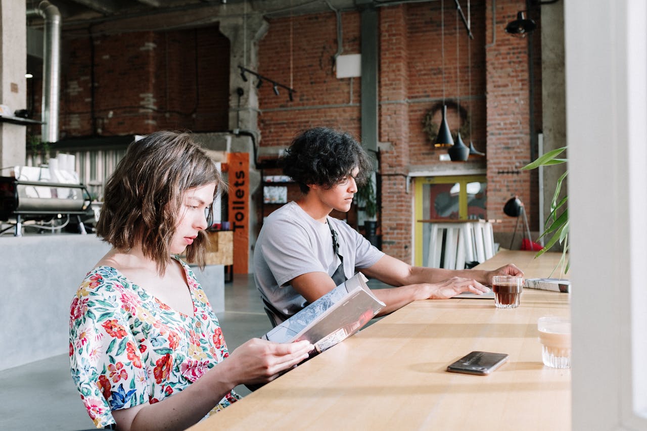 The Best Tactics For Creating Real Connections In A New City - Social ...